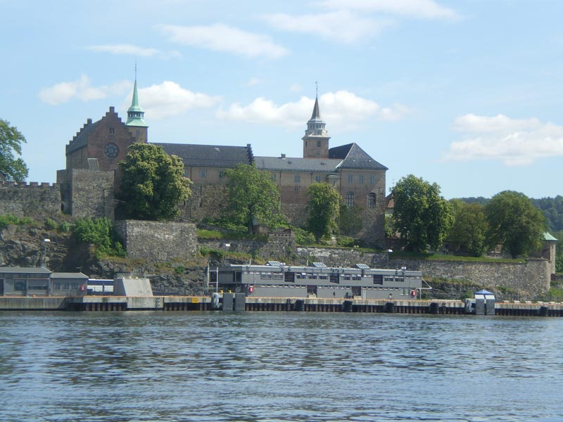Oslo – Akershus Slott, Aker Brygge e outros lugares | Fora do Mapa